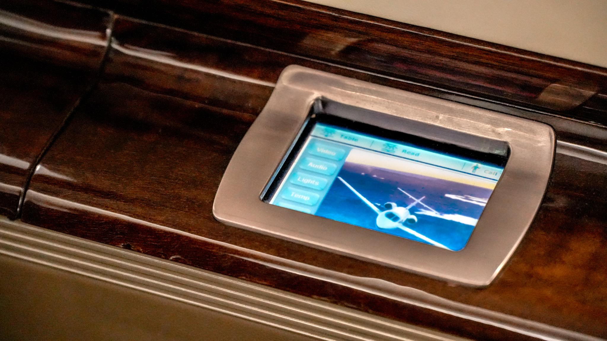 Four Reasons to Upgrade an Aircraft Cabin Management System - C&L Aero