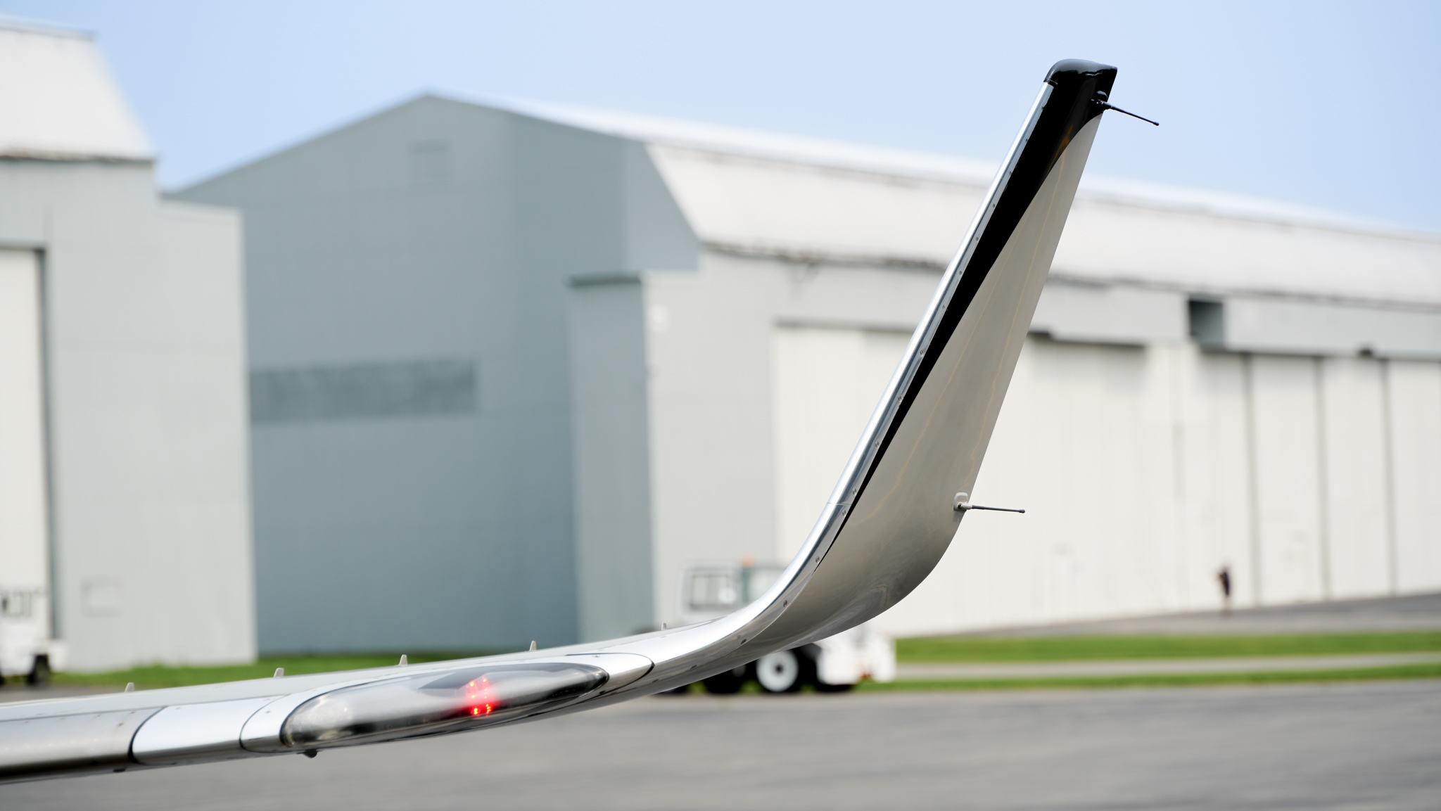 How to Minimize Corrosion on Hawker Leading Edges? - C&L Aero
